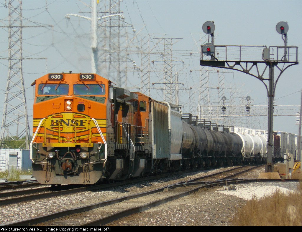 BNSF 530